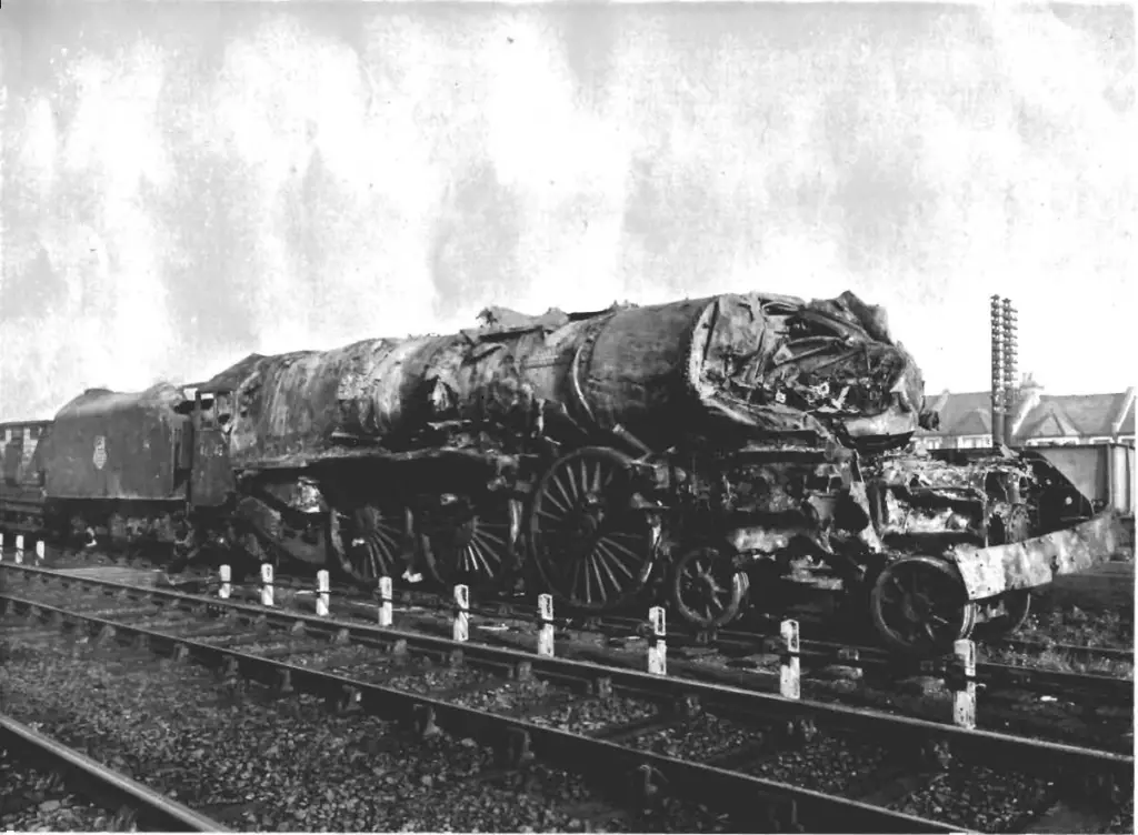 Top 15 Most Famous Engineering Disasters | World's Top Insider