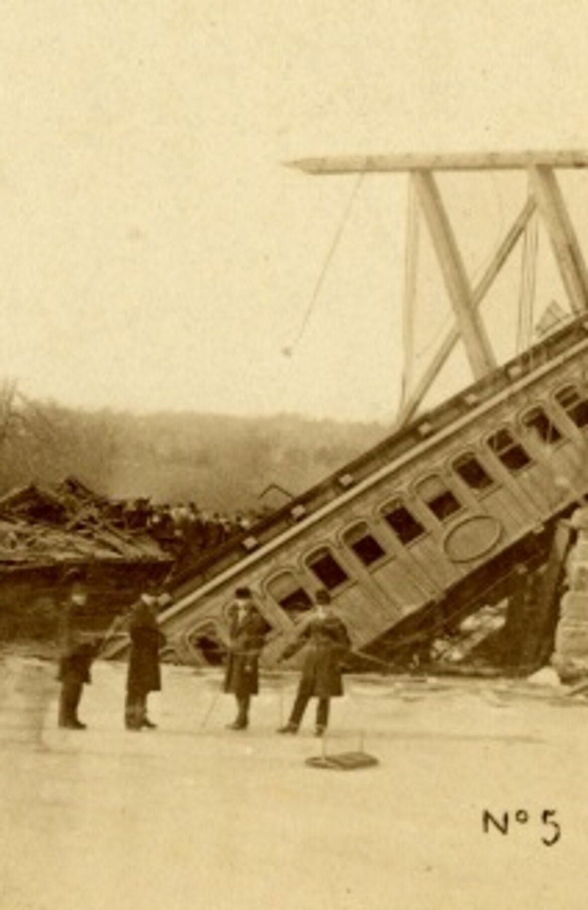 Top 15 Most Famous Engineering Disasters | World's Top Insider